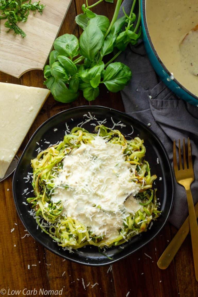 Low Carb Roasted Garlic Cream Sauce • Low Carb Nomad